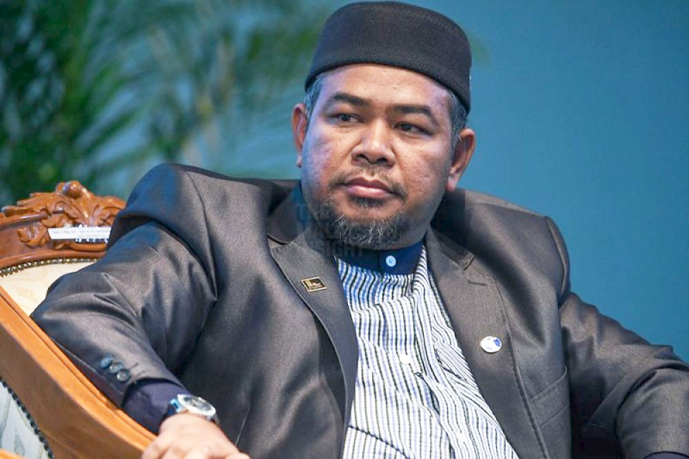 Cops Record Khairuddin’s Statement at Parliament Building — The True Net