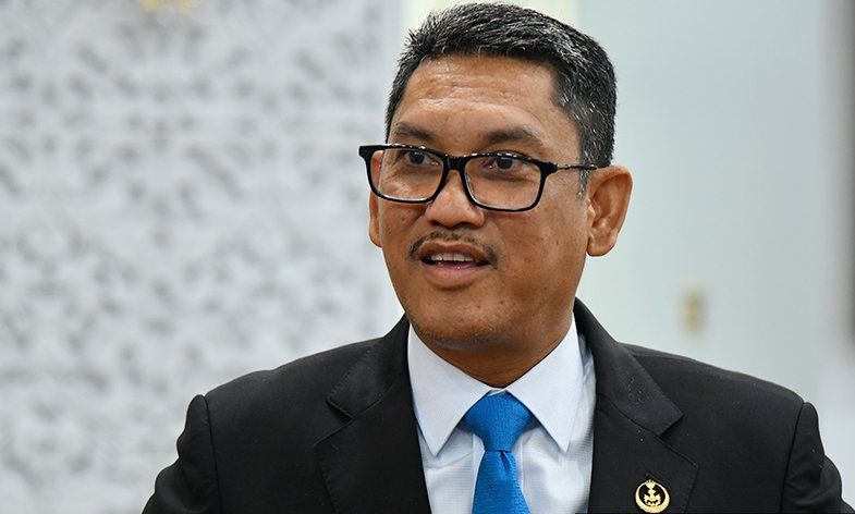 Mariam Mokhtar: Ahmad Faizal failed Perak, jumped from party to party ...