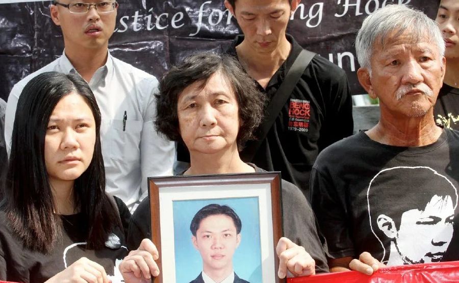 AGC: No evidence to charge anyone over Teoh Beng Hock's death — The ...